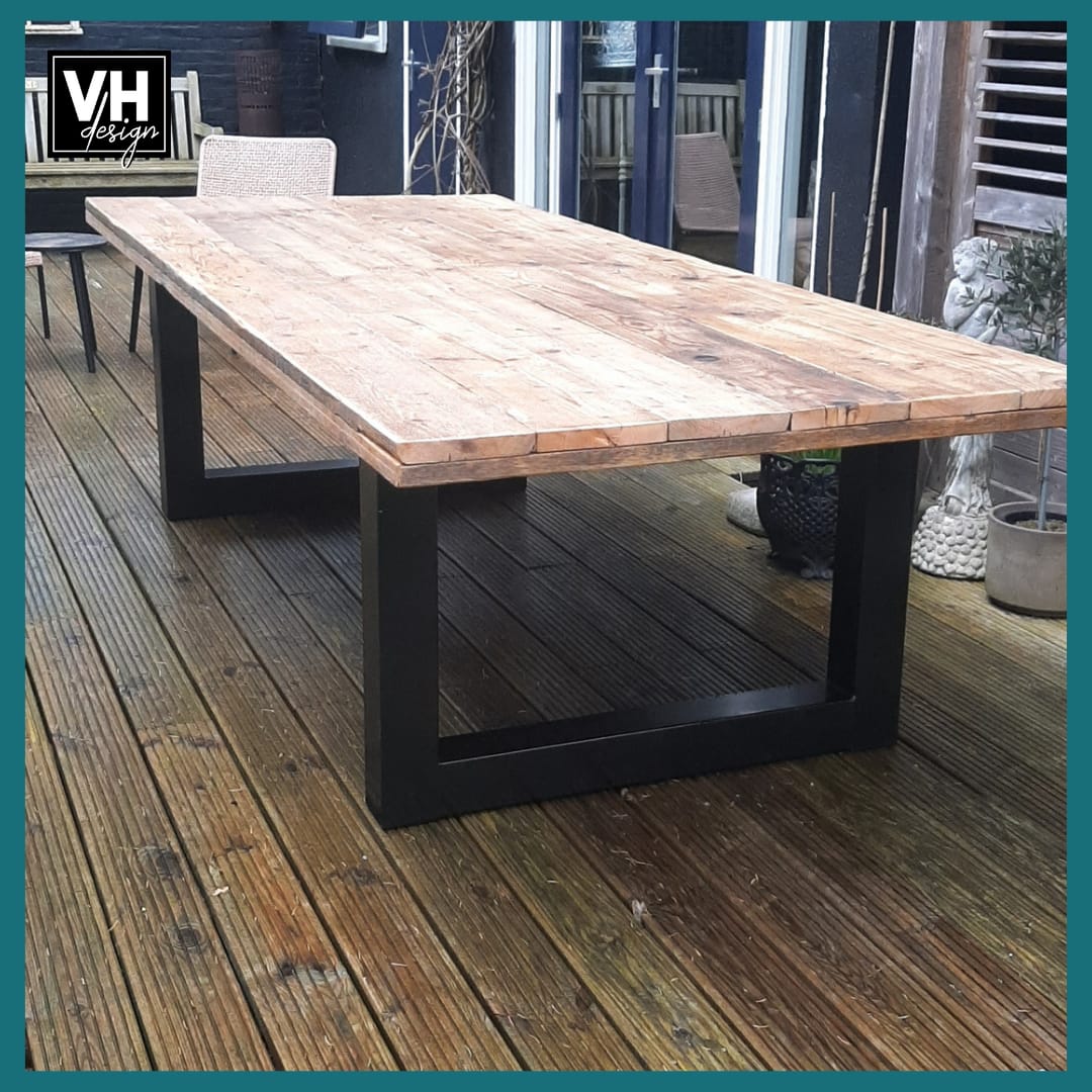 Tuintafel zwarte poten - VH Design